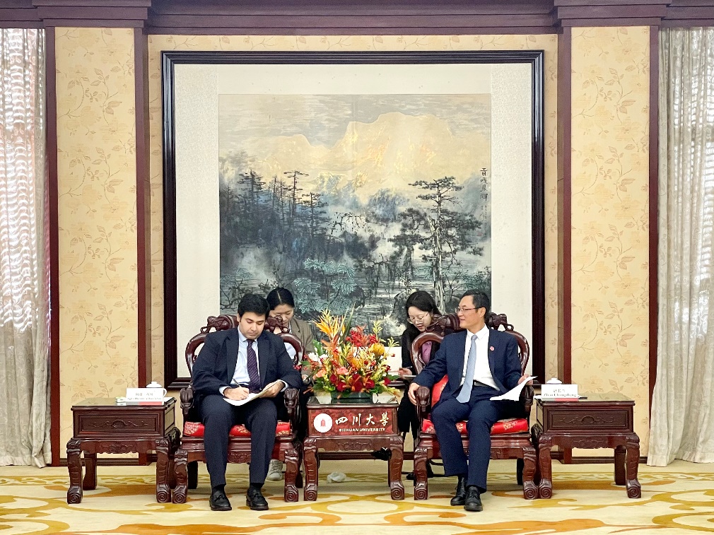 Acting Consul General of Pakistan in Chengdu Visits SCU-Sichuan University